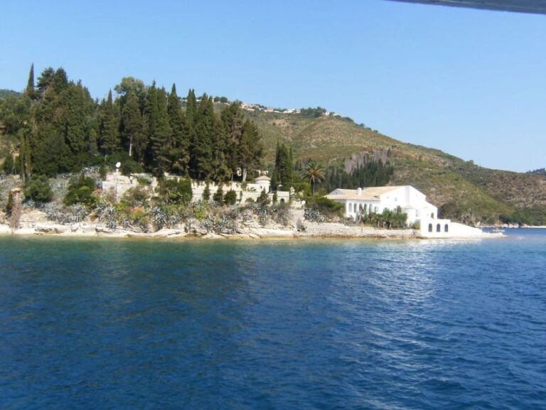 East coast cruise - Sightseeing and Lunch - Who Will Love This Cruise?