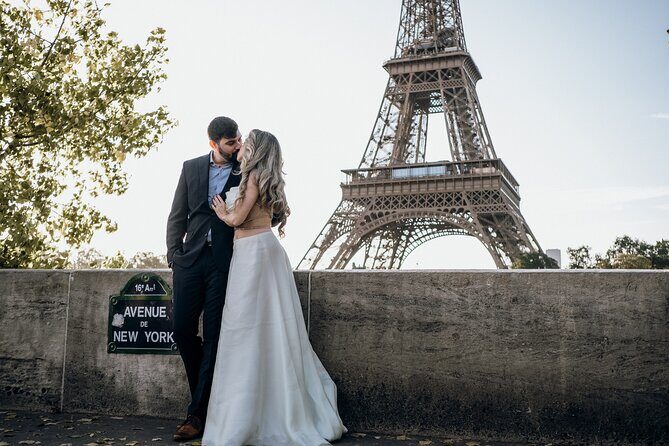 Eiffel Tower Private Photoshoot With a Professional Photographer - Why Travelers Love It