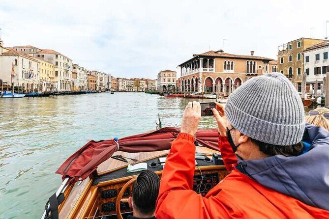 Enchanting Venice: City Walk & Majestic Gondola Ride! - What Past Travelers Say
