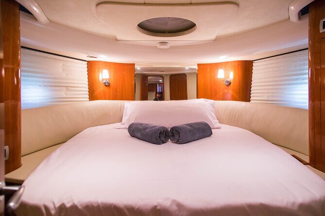 Enjoy an unforgettable experience with the Elegant CRANCHI 47 - Who Will Love This Tour?