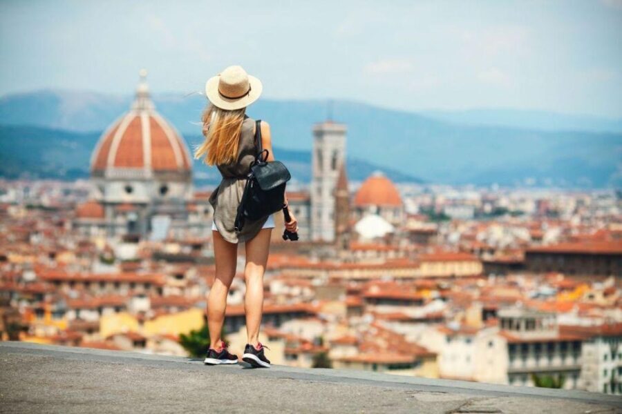 Essential Florence Walking Tour to discover its history - Why Guides Make the Difference