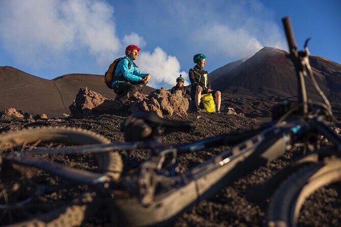 Etna Summit Craters E-bike - What’s Included and What’s Not