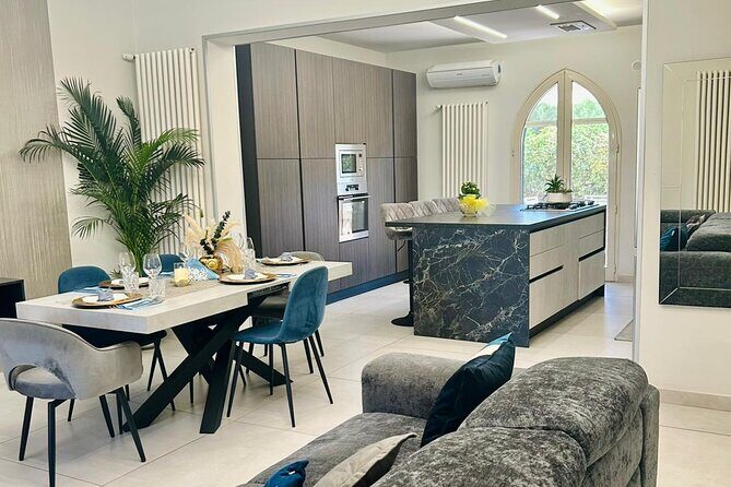 Etna Wine and Food Tasting in an Sicilian Home in Taormina - Who Would Love This Experience?