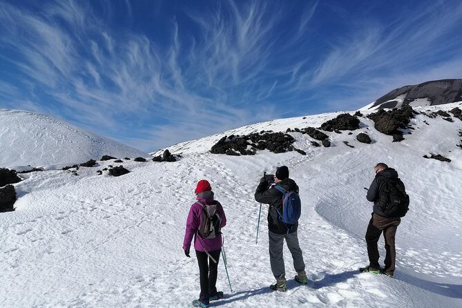 Etna: Winter excursion to 3.000mt - The Group Experience and Guide Insights