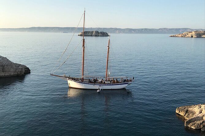 Evening cruise at sunset - Why This Cruise Stands Out