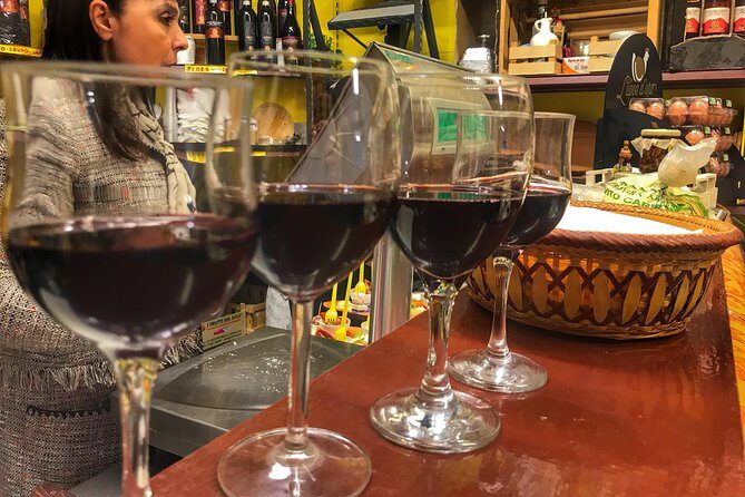 Evening Flavors of Naples: Private Food Tour and Wine Tasting - What Makes This Tour Stand Out?