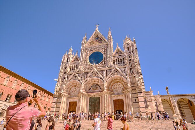 Exclusive Siena and San Gimignano Tour & Chianti Wine Experience - Transportation and Group Size