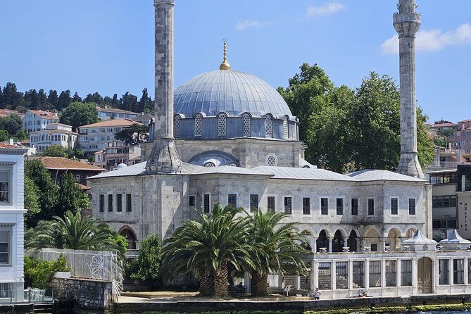 Experience Istanbul: Scenic Bosphorus Cruise with Delicious Lunch - The Experience on the Water