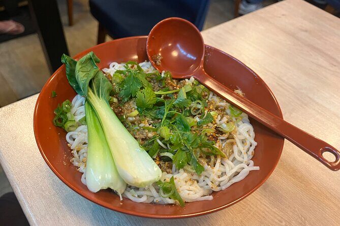 Explore Edinburgh's Asian Quarter & Local Scottish Cuisine - What’s Included and What to Consider