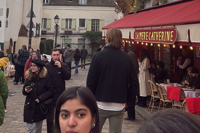 Explore Montmartre and Sacre Coeur with the best guides in Paris - What Travelers Say