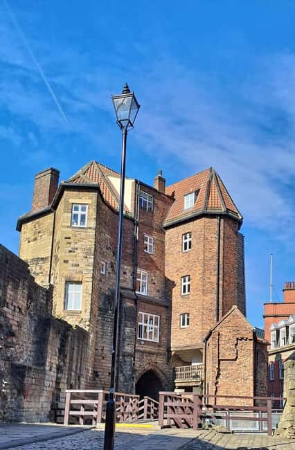 Explore Newcastle: 2 hour City Tours in Italian or English - Practicalities and What You Should Know