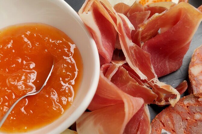 Faro Food Tour & Drinks and City highlights 10 Tastings - The Food and Drink Tasting Experience: What’s Included?