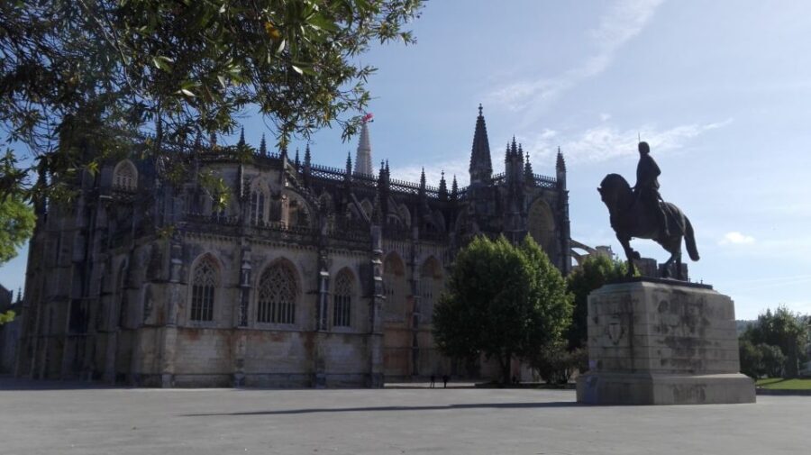 Fátima, Batalha, Alcobaça, Nazaré and Óbidos Private Tour - The Experience Guides and Reviewers Rave About