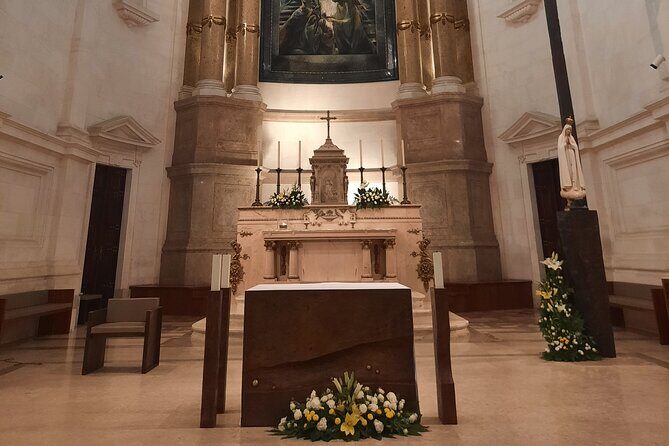 Fátima private tour from Porto in Mercedes car (1 to 4 people) - FAQs