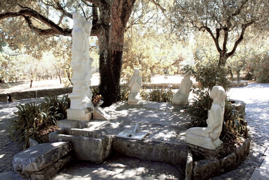 Fátima: Sanctuary and Aljustrel Village, Private Guided Tour - Transportation and Timing