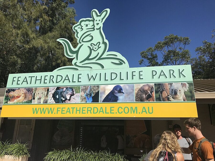 Entrance to Featherdale Wildlife Park in Doonside Sydney