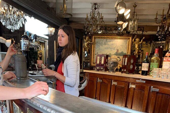 Flea Market Secrets near Montmartre: A Paris Hunt for Treasures - What to Expect from the Experience