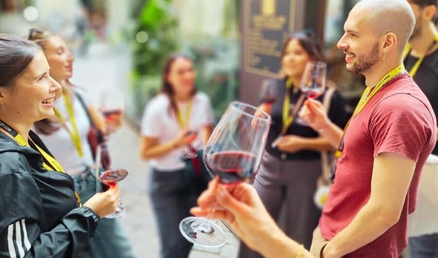 Florence: Wine Windows Walk with Wine Tasting and Appetizers - Why This Tour Is Worth Considering