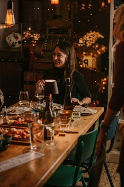 Food and Wine Tasting in Budapest by the Basilica - Why Choose This Tour?