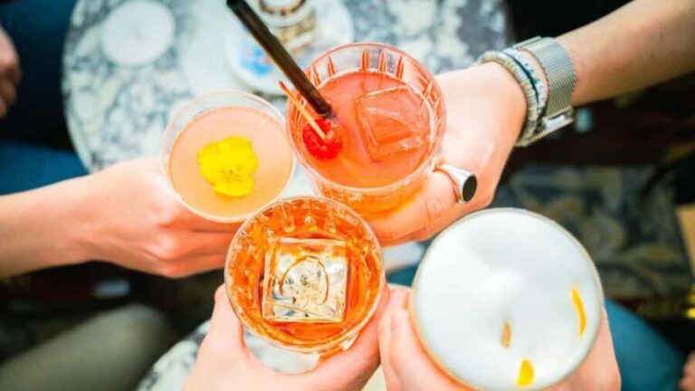 FOOD Tour with Rooftop Bar Visit in Helsinki - Who Will Love This Tour?