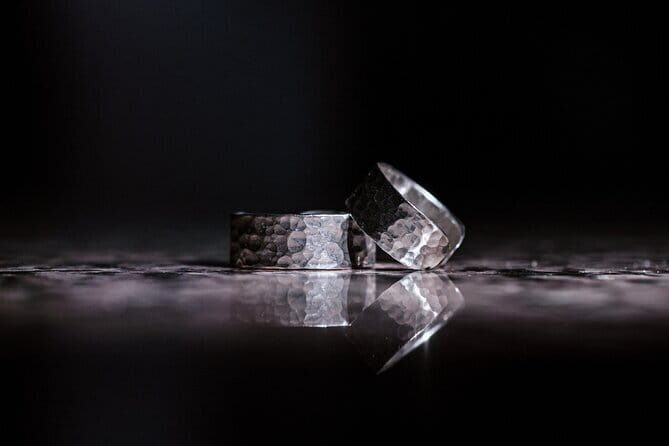 Forge your own wedding rings or friendship rings in Tuscany - Key Points