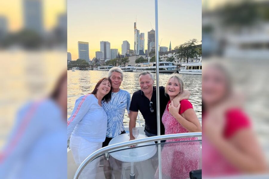 Frankfurt: Private Sport Boat Tour - Speed, Fun & Skyline - Authentic Insights and Review Highlights