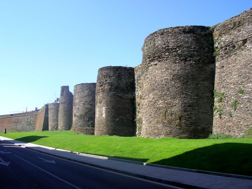 From A Coruna: Guided Day Trip to Lugo & As Catedrais Beach - The Itinerary in Detail