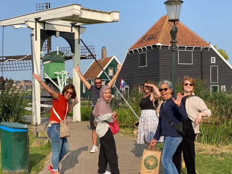 From Amsterdam: Keukenhof Tulips, Windmills & Volendam - Who Will Love This Tour?