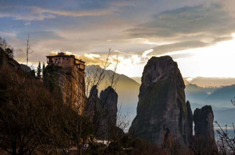 From Athens: Private Day Tour to Meteora and Thermopylae - Who Will Love This Tour?