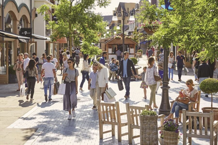 From Brussels: Maasmechelen Outlet Shopping Trip - Authentic Insights from Past Travelers