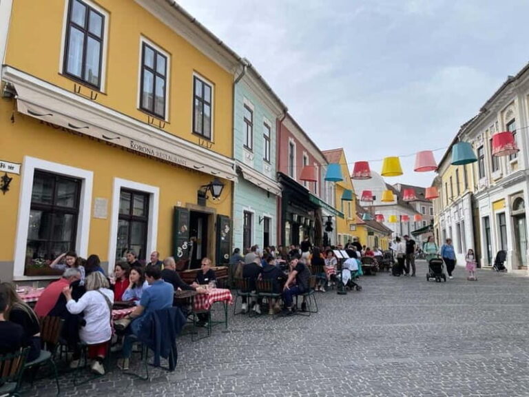 From Budapest: Szentendre Day Trip with Street Food - Discovering Szentendre’s Artistic Heart