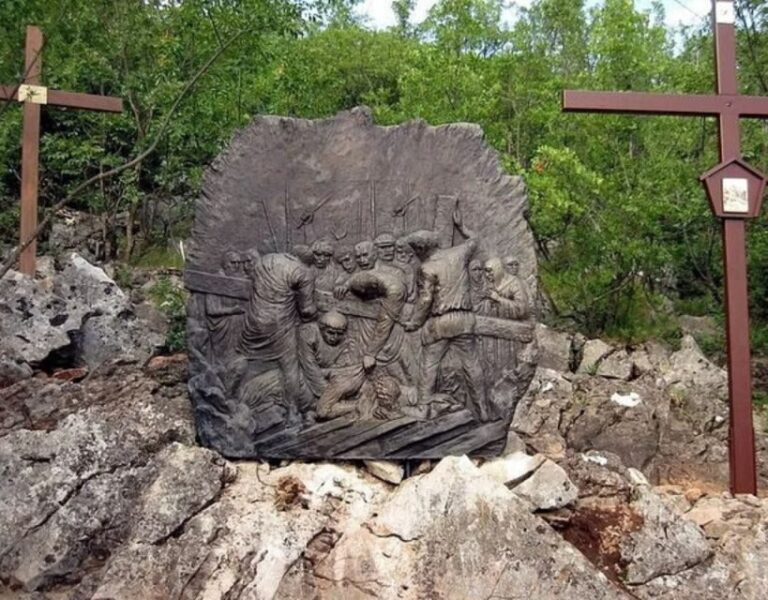 From Dubrovnik: Medjugorje Pilgrimage Site Day Tour - Tour Highlights in Detail