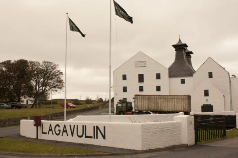 From Edinburgh: Islay and The Whisky Coast 4-Day Tour - Transportation & Accommodation