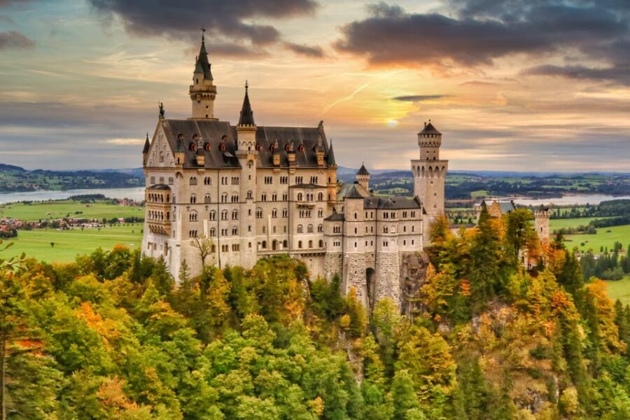 From Füssen: Neuschwanstein & Linderhof Castles Private Tour - Discovering the Bavarian Highlights in Detail
