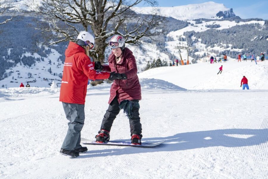 From Interlaken: Grindelwald Beginners Snowboarding Lesson - The Practical Side: Cost, Equipment, and Group Size