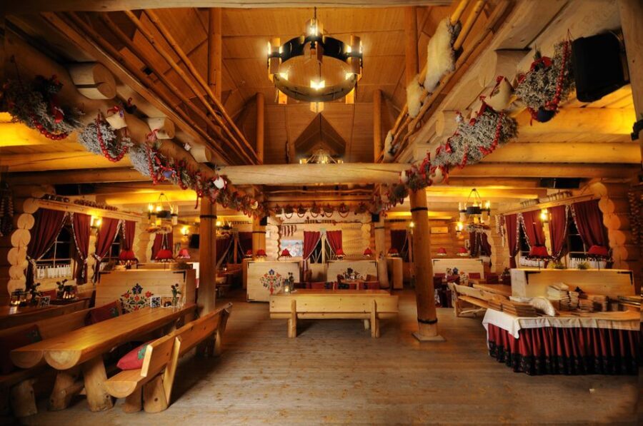 From Krakow: Auschwitz-Birkenau & Salt Mines with Lunch - An In-Depth Look at the Auschwitz-Birkenau & Salt Mines Tour