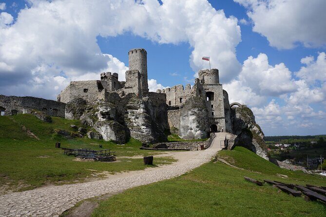 From Krakow: Ojcow National Park and Pieskowa Skala Castle - FAQs