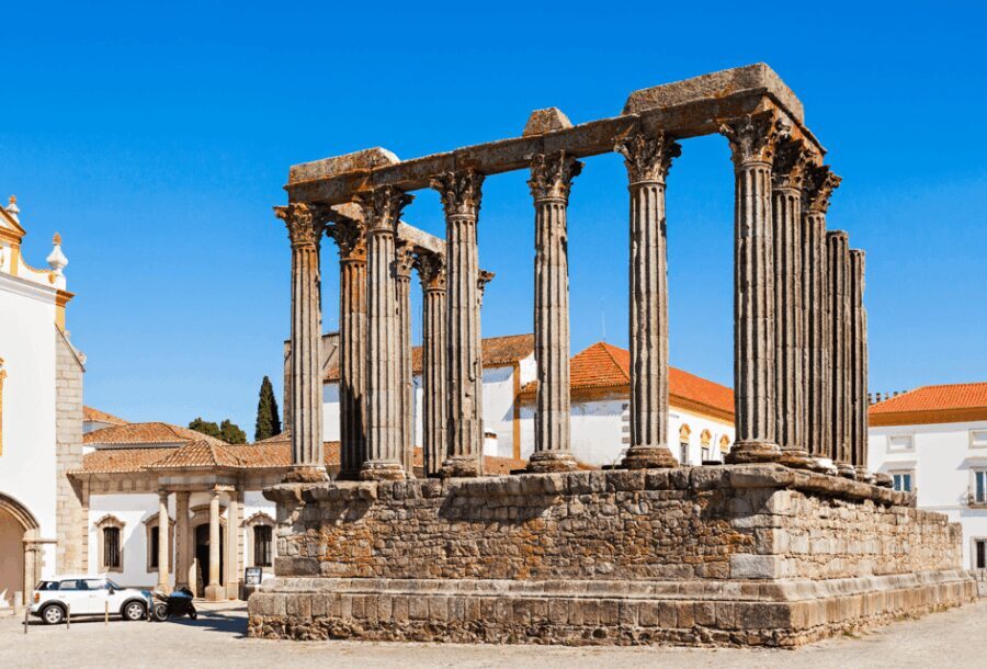 From Lisbon: Évora + Chapel of Bones + Monsaraz + Alentejo Wines - Lunch and Free Time in Évora