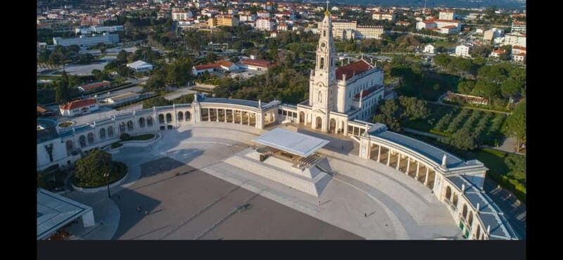 From Lisbon: Fátima, Nazaré & Óbidos Special Van Tour - Transportation & Group Size