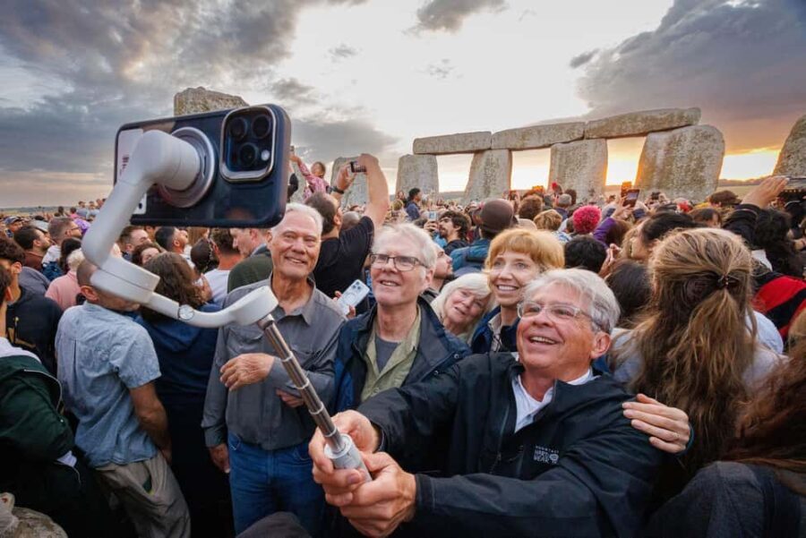 From London: Stonehenge Solstice Celebration Tour - The Atmosphere and Rituals