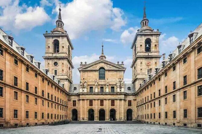 From Madrid El Escorial Valle de los Caídos & Segovia Day Trip - Detailed Breakdown of the Itinerary