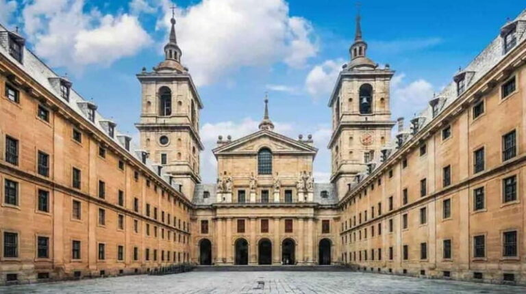 From Madrid: El Escorial, Valle de los Caídos & Segovia Trip - What You Get for the Price