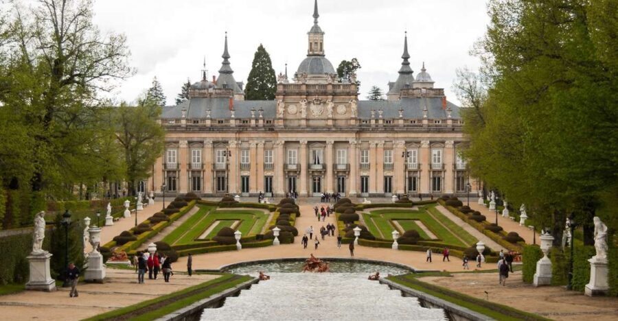 From Madrid: Segovia & La Granja Private Full-Day Tour - Visiting La Granja Palace: Opulence in the Mountains