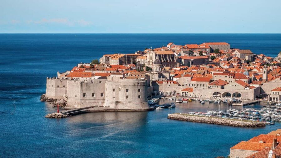 From Makarska Riviera : Dubrovnik Small Group Tour - Arriving in Dubrovnik: What to Expect During the Guided Tour