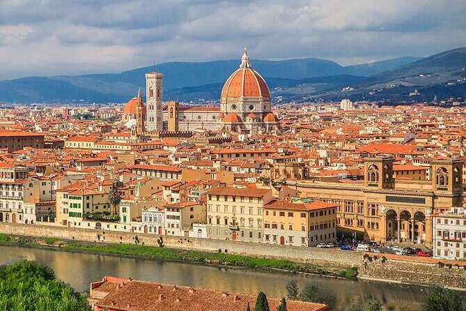 From Milan: Discover Florence & Pisa on an Exciting Full-Day Tour - Returning to Milan
