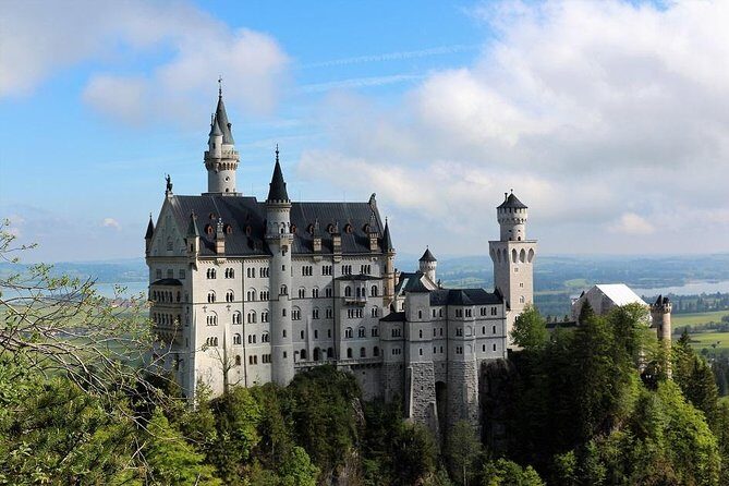From Munich: Neuschwanstein Castle and Linderhof Private Tour - Transportation and Logistics