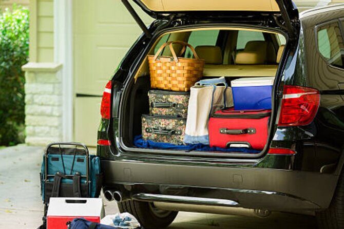 From Reykjavik: Private Transfer to KEF Airport in Iceland - The Vehicle and Service Quality