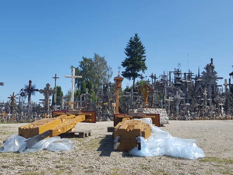 From Riga to Vilnius with Sightseeing Stops Top Private Tour - What’s Included and What’s Not