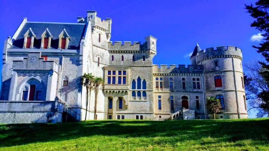 From San Sebastian or Bilbao: Biarritz and French Coast Tour - Transportation, Timing, and Group Dynamics