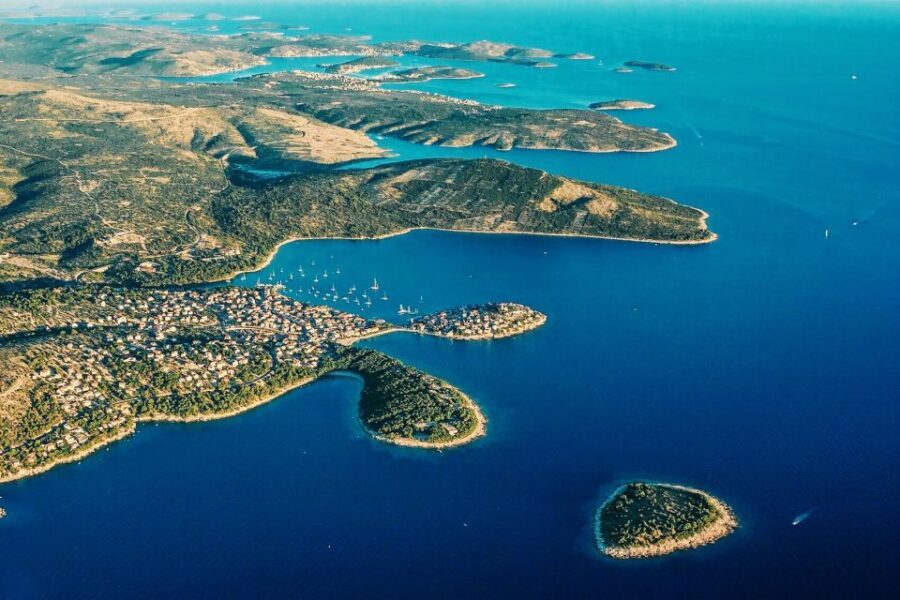 From Sinj: 1.5-Hour Private Flight over Kornati & ibenik - What Makes This Flight Stand Out?